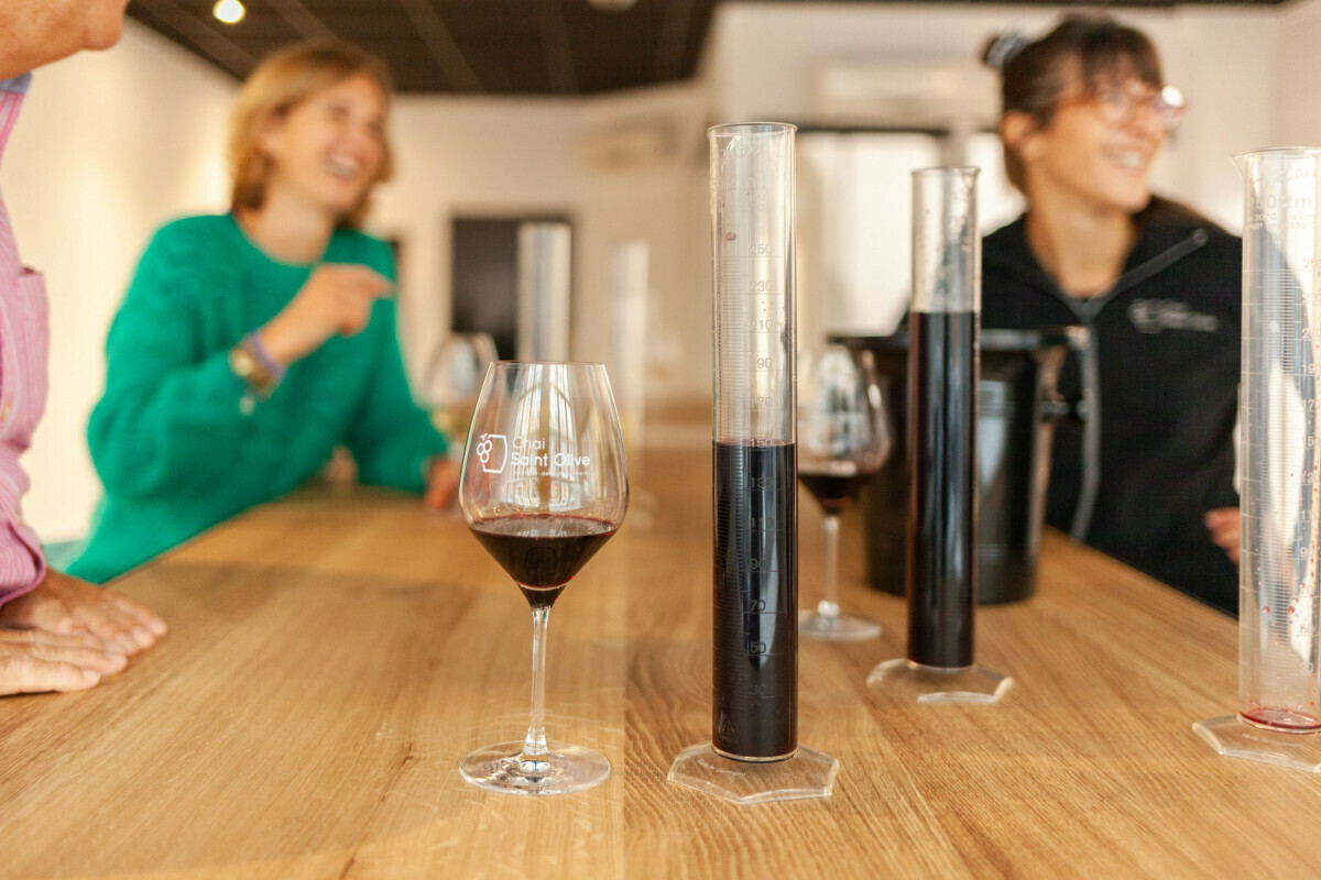 Visitez et dégustez dans un chai urbain - Office du tourisme de Lyon