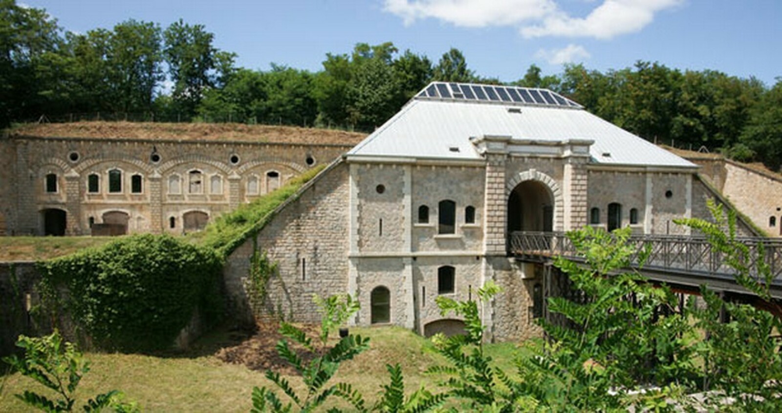 Fort du Bruissin - Lyon Tourist Office
